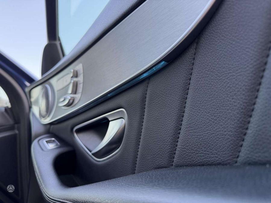 Zils Mercedes-Benz GLC 250 2017 Šauļi, ar dzinēja tilpumu 2.14 L un nobraukumu 399 tūkst. km par 7999 €, foto 13 vietnē AUTOMOTO.COM.LV