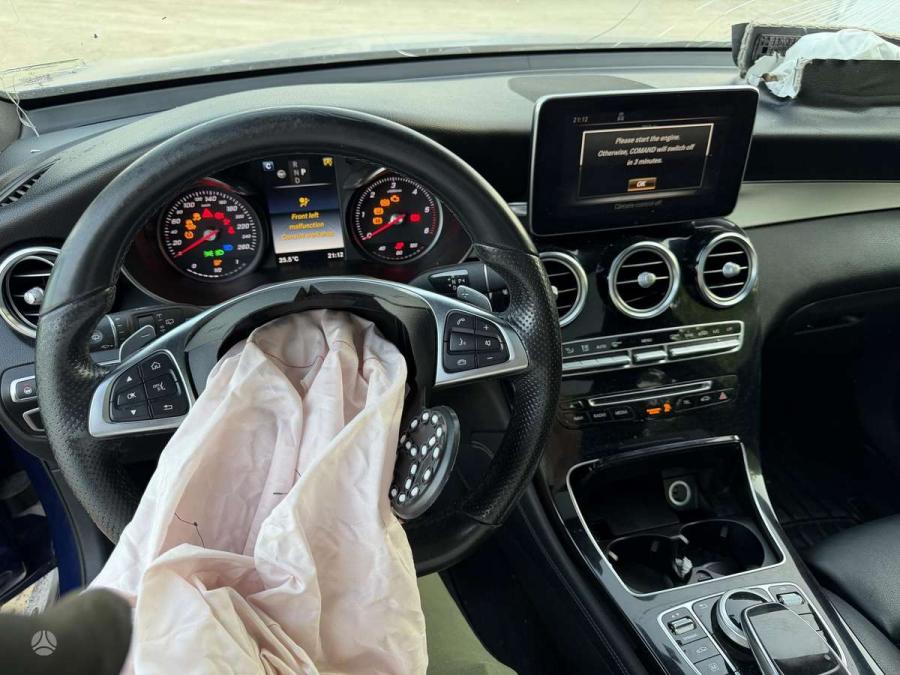 Zils Mercedes-Benz GLC 250 2017 Šauļi, ar dzinēja tilpumu 2.14 L un nobraukumu 399 tūkst. km par 7999 €, foto 21 vietnē AUTOMOTO.COM.LV