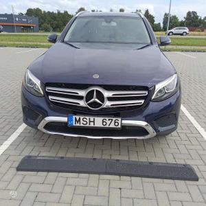 Blue Mercedes-Benz GLC 250 2019 in Klaipeda, with an engine capacity of 2.14 L and mileage of 303 thousand km for 19800 €, photo 5 on AUTOMOTO.COM.LV