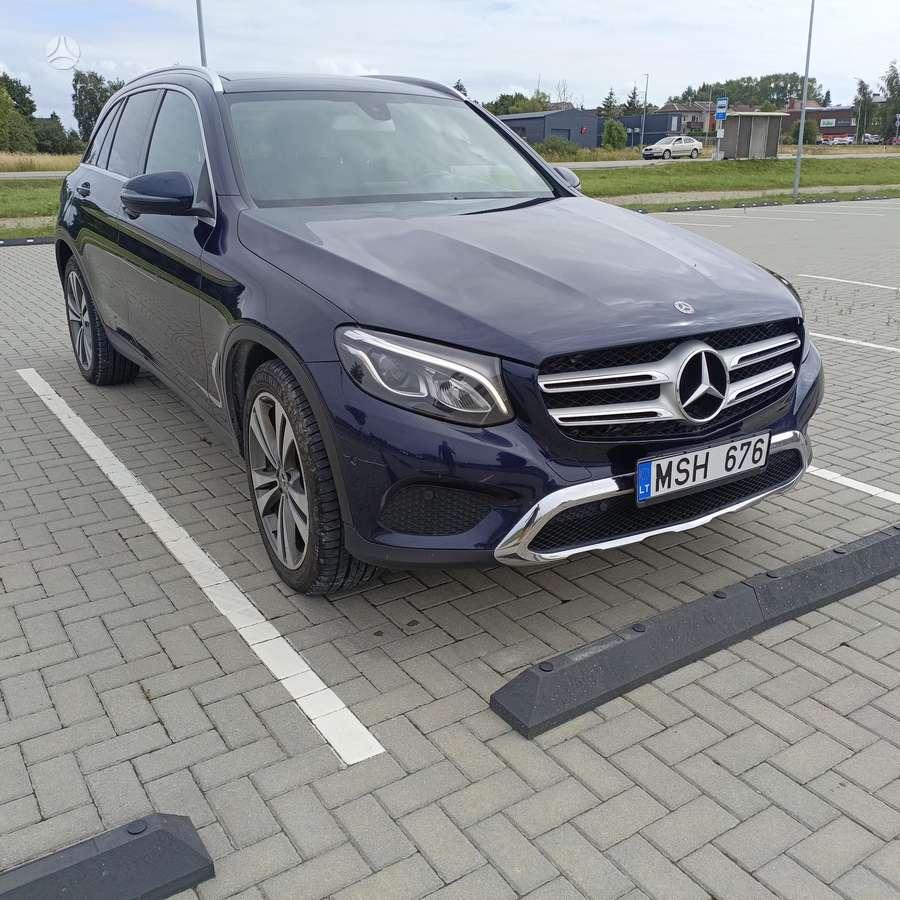 Blue Mercedes-Benz GLC 250 2019 in Klaipeda, with an engine capacity of 2.14 L and mileage of 303 thousand km for 19800 €, photo 6 on AUTOMOTO.COM.LV
