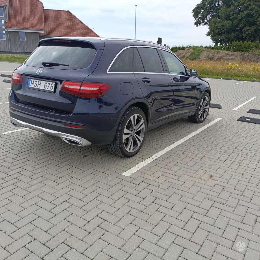 Blue Mercedes-Benz GLC 250 2019 in Klaipeda, with an engine capacity of 2.14 L and mileage of 303 thousand km for 19800 €, photo 9 on AUTOMOTO.COM.LV