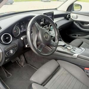 Blue Mercedes-Benz GLC 250 2019 in Klaipeda, with an engine capacity of 2.14 L and mileage of 303 thousand km for 19800 €, photo 16 on AUTOMOTO.COM.LV