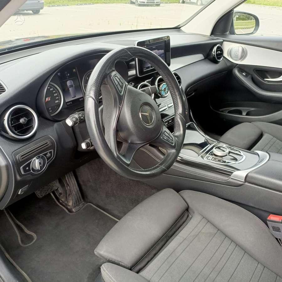 Blue Mercedes-Benz GLC 250 2019 in Klaipeda, with an engine capacity of 2.14 L and mileage of 303 thousand km for 19800 €, photo 16 on AUTOMOTO.COM.LV