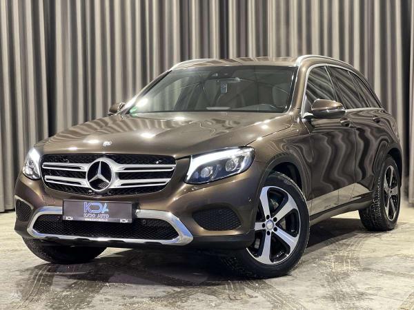 Brūns Mercedes-Benz GLC 250 2016 Marijampole, ar dzinēja tilpumu 2.14 L un nobraukumu 130 tūkst. km par 22450 €, foto 4 vietnē AUTOMOTO.COM.LV
