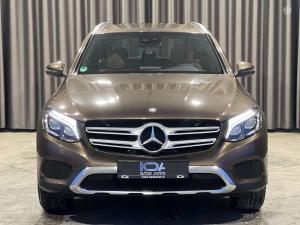 Brūns Mercedes-Benz GLC 250 2016 Marijampole, ar dzinēja tilpumu 2.14 L un nobraukumu 130 tūkst. km par 22450 €, foto 5 vietnē AUTOMOTO.COM.LV