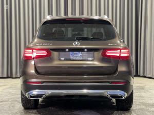 Brūns Mercedes-Benz GLC 250 2016 Marijampole, ar dzinēja tilpumu 2.14 L un nobraukumu 130 tūkst. km par 22450 €, foto 10 vietnē AUTOMOTO.COM.LV
