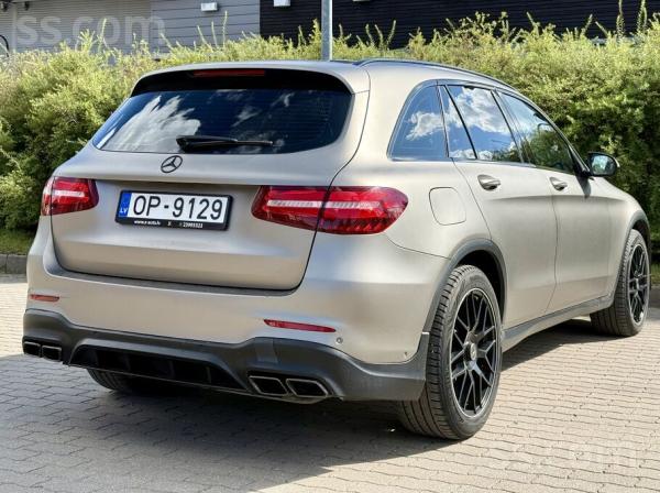Brown Mercedes-Benz GLC 250 2016 in Riga, with an engine capacity of 2.20 L and mileage of 299 thousand km for 14750 €, photo 6 on AUTOMOTO.COM.LV