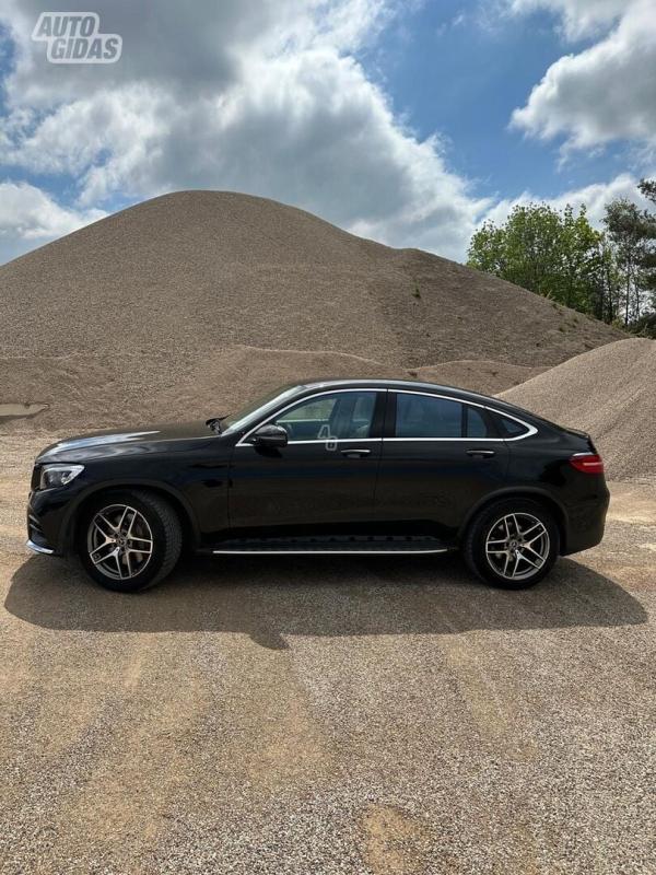 Mercedes-Benz GLC 250 2018 in Vilnius, with an engine capacity of 2.10 L and mileage of 171 thousand km for 26500 €, photo 1 on AUTOMOTO.COM.LV