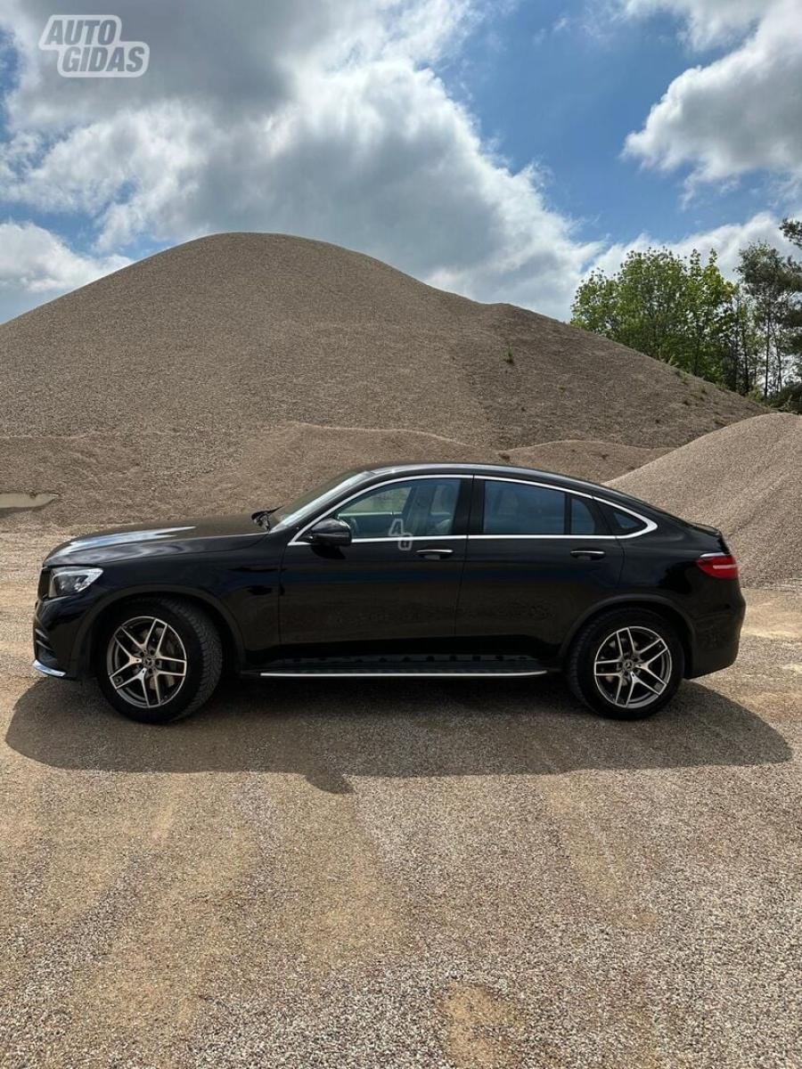 Mercedes-Benz GLC 250 2018 in Vilnius, with an engine capacity of 2.10 L and mileage of 171 thousand km for 26500 €, photo 1 on AUTOMOTO.COM.LV