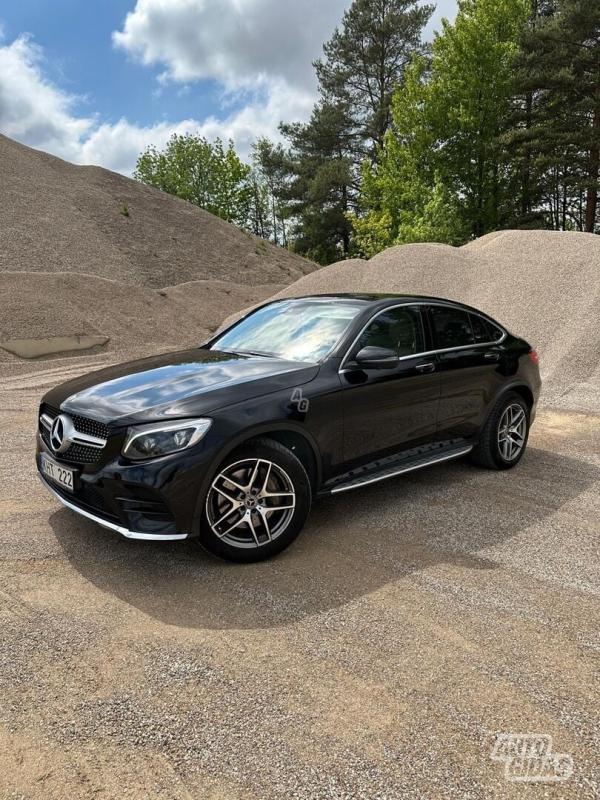 Mercedes-Benz GLC 250 2018 in Vilnius, with an engine capacity of 2.10 L and mileage of 171 thousand km for 26500 €, photo 3 on AUTOMOTO.COM.LV