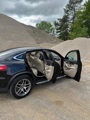 Mercedes-Benz GLC 250 2018 in Vilnius, with an engine capacity of 2.10 L and mileage of 171 thousand km for 26500 €, photo 6 on AUTOMOTO.COM.LV