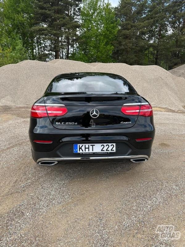 Mercedes-Benz GLC 250 2018 in Vilnius, with an engine capacity of 2.10 L and mileage of 171 thousand km for 26500 €, photo 6 on AUTOMOTO.COM.LV