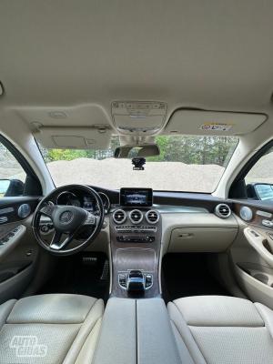 Mercedes-Benz GLC 250 2018 in Vilnius, with an engine capacity of 2.10 L and mileage of 171 thousand km for 26500 €, photo 11 on AUTOMOTO.COM.LV