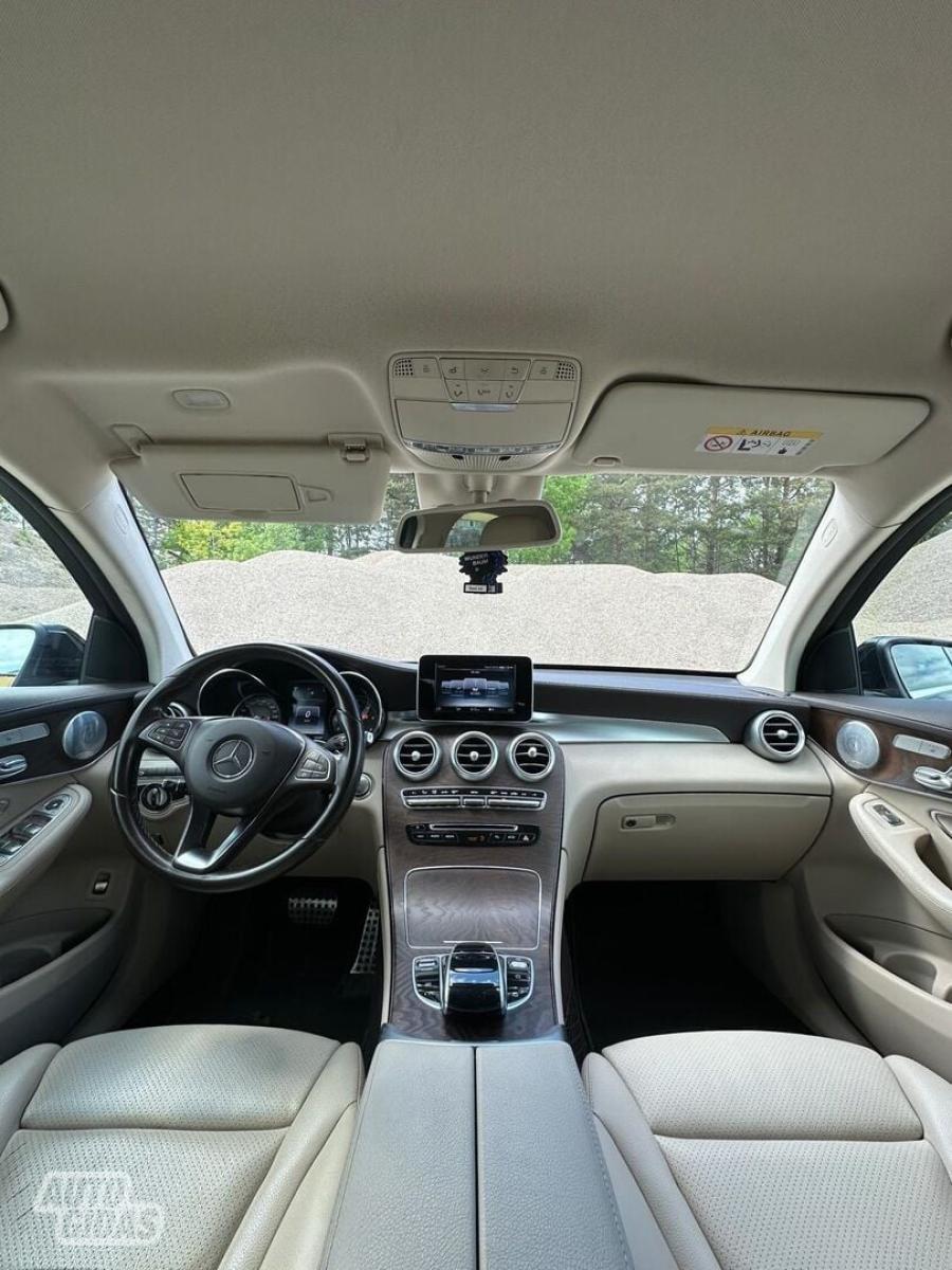 Mercedes-Benz GLC 250 2018 in Vilnius, with an engine capacity of 2.10 L and mileage of 171 thousand km for 26500 €, photo 11 on AUTOMOTO.COM.LV