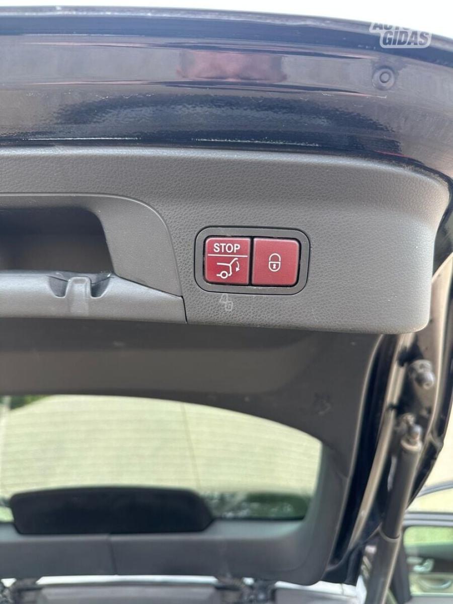 Mercedes-Benz GLC 250 2018 in Vilnius, with an engine capacity of 2.10 L and mileage of 171 thousand km for 26500 €, photo 14 on AUTOMOTO.COM.LV