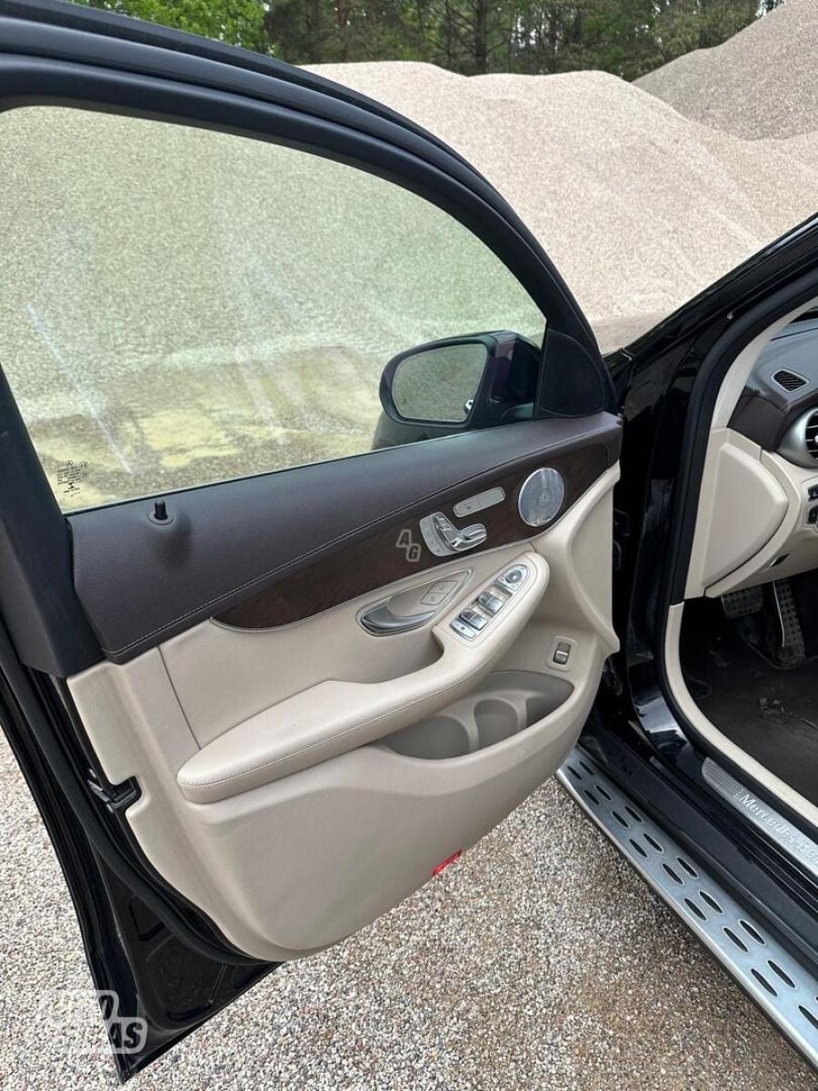 Mercedes-Benz GLC 250 2018 in Vilnius, with an engine capacity of 2.10 L and mileage of 171 thousand km for 26500 €, photo 15 on AUTOMOTO.COM.LV