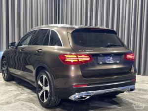 Mercedes-Benz GLC 250 2016 Marijampole, ar dzinēja tilpumu 2.10 L un nobraukumu 130 tūkst. km par 22450 €, foto 8 vietnē AUTOMOTO.COM.LV