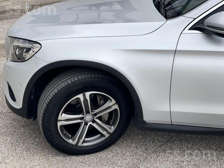 Mercedes-Benz GLC 250 2016 in Riga, with an engine capacity of 2.20 L and mileage of 245 thousand km for 18990 €, photo 11 on AUTOMOTO.COM.LV