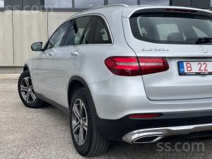 Mercedes-Benz GLC 250 2016 in Riga, with an engine capacity of 2.20 L and mileage of 245 thousand km for 18990 €, photo 12 on AUTOMOTO.COM.LV