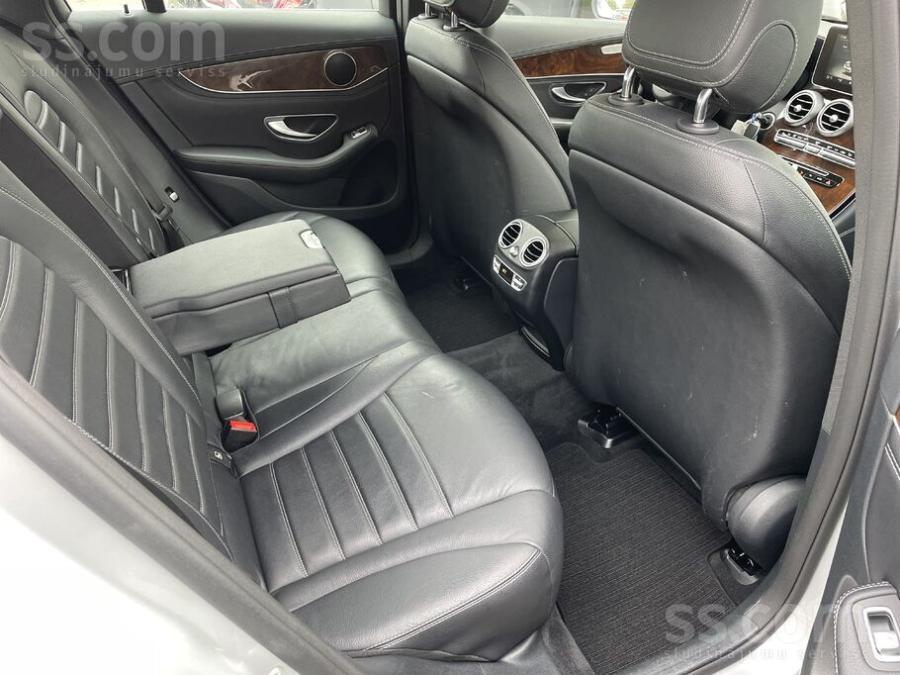 Mercedes-Benz GLC 250 2016 in Riga, with an engine capacity of 2.20 L and mileage of 245 thousand km for 18990 €, photo 17 on AUTOMOTO.COM.LV