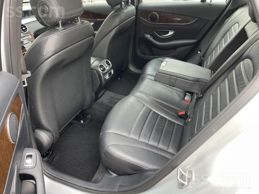 Mercedes-Benz GLC 250 2016 in Riga, with an engine capacity of 2.20 L and mileage of 245 thousand km for 18990 €, photo 18 on AUTOMOTO.COM.LV