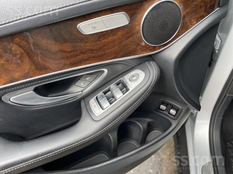 Mercedes-Benz GLC 250 2016 in Riga, with an engine capacity of 2.20 L and mileage of 245 thousand km for 18990 €, photo 22 on AUTOMOTO.COM.LV