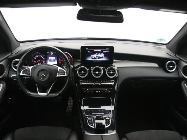 Mercedes-Benz GLC 250 2019 in Vilnius, with an engine capacity of 2.10 L and mileage of 166 thousand km for 26699 €, photo 2 on AUTOMOTO.COM.LV