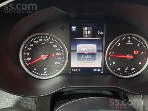 Серый Мерседес ГЛЦ 250 2018 в Валмиера, объемом двигателя 2.20 л и пробегом 214 тыс. км за 26990 €, фото 5 на AUTOMOTO.COM.LV