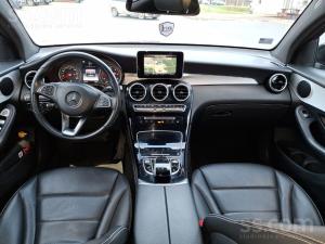 Pelēks Mercedes-Benz GLC 250 2018 Valmiera, ar dzinēja tilpumu 2.20 L un nobraukumu 214 tūkst. km par 26990 €, foto 13 vietnē AUTOMOTO.COM.LV