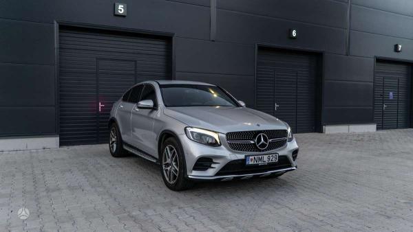 Pelēks Mercedes-Benz GLC 250 2018 Utena, ar dzinēja tilpumu 2.10 L un nobraukumu 285 tūkst. km par 20500 €, foto 3 vietnē AUTOMOTO.COM.LV