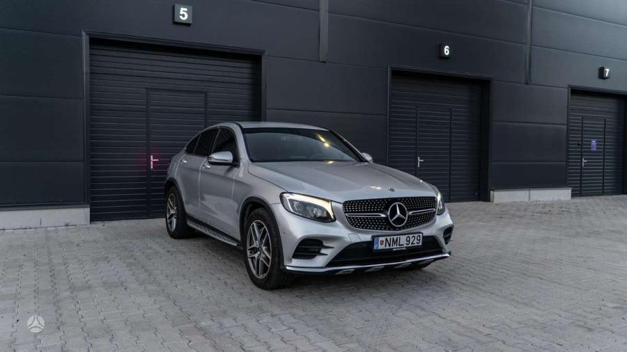 Pelēks Mercedes-Benz GLC 250 2018 Utena, ar dzinēja tilpumu 2.10 L un nobraukumu 285 tūkst. km par 20500 €, foto 3 vietnē AUTOMOTO.COM.LV