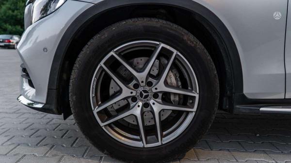 Pelēks Mercedes-Benz GLC 250 2018 Utena, ar dzinēja tilpumu 2.10 L un nobraukumu 285 tūkst. km par 20500 €, foto 7 vietnē AUTOMOTO.COM.LV