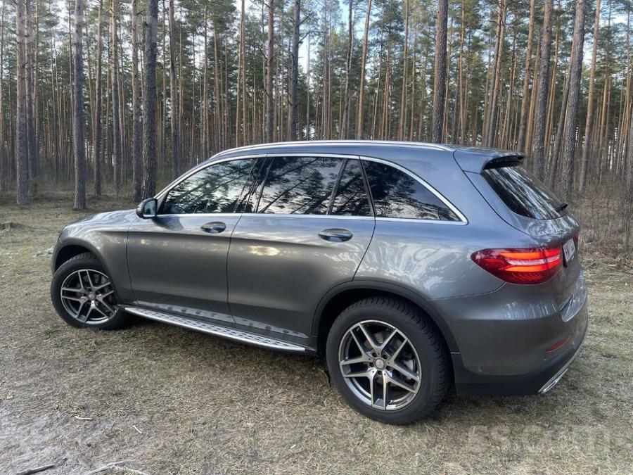 Pelēks Mercedes-Benz GLC 250 2015 Rīga, ar dzinēja tilpumu 2.20 L un nobraukumu 222 tūkst. km par 21750 €, foto 3 vietnē AUTOMOTO.COM.LV