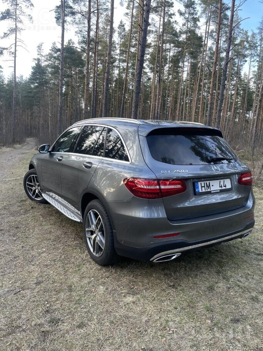 Pelēks Mercedes-Benz GLC 250 2015 Rīga, ar dzinēja tilpumu 2.20 L un nobraukumu 222 tūkst. km par 21750 €, foto 4 vietnē AUTOMOTO.COM.LV