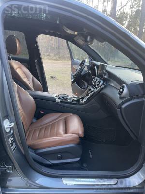 Pelēks Mercedes-Benz GLC 250 2015 Rīga, ar dzinēja tilpumu 2.20 L un nobraukumu 222 tūkst. km par 21750 €, foto 10 vietnē AUTOMOTO.COM.LV