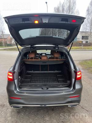 Grey Mercedes-Benz GLC 250 2015 in Riga, with an engine capacity of 2.20 L and mileage of 235 thousand km for 19300 €, photo 6 on AUTOMOTO.COM.LV