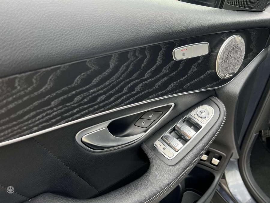 Grey Mercedes-Benz GLC 250 2015 in Kedainiai, with an engine capacity of 2.14 L and mileage of 211 thousand km for 20350 €, photo 31 on AUTOMOTO.COM.LV