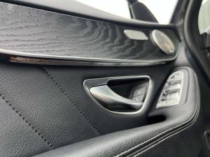 Grey Mercedes-Benz GLC 250 2015 in Kedainiai, with an engine capacity of 2.14 L and mileage of 211 thousand km for 20350 €, photo 32 on AUTOMOTO.COM.LV