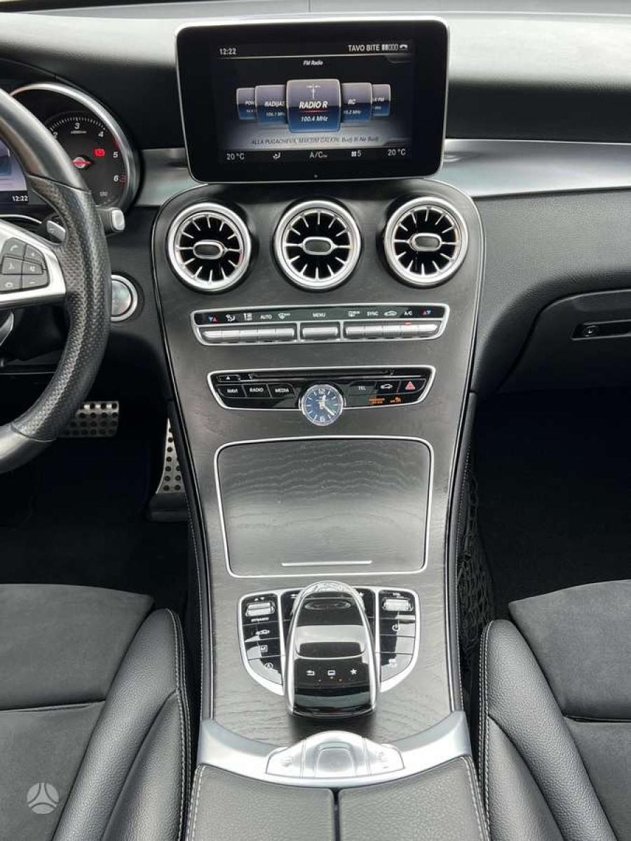Grey Mercedes-Benz GLC 250 2015 in Kedainiai, with an engine capacity of 2.14 L and mileage of 211 thousand km for 20350 €, photo 41 on AUTOMOTO.COM.LV