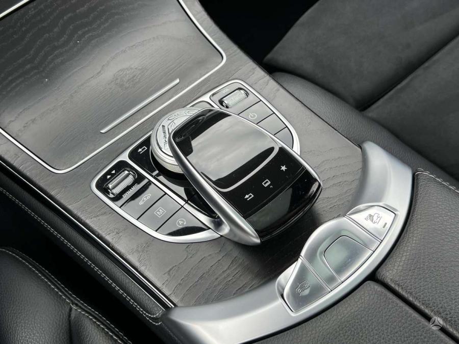 Grey Mercedes-Benz GLC 250 2015 in Kedainiai, with an engine capacity of 2.14 L and mileage of 211 thousand km for 20350 €, photo 43 on AUTOMOTO.COM.LV