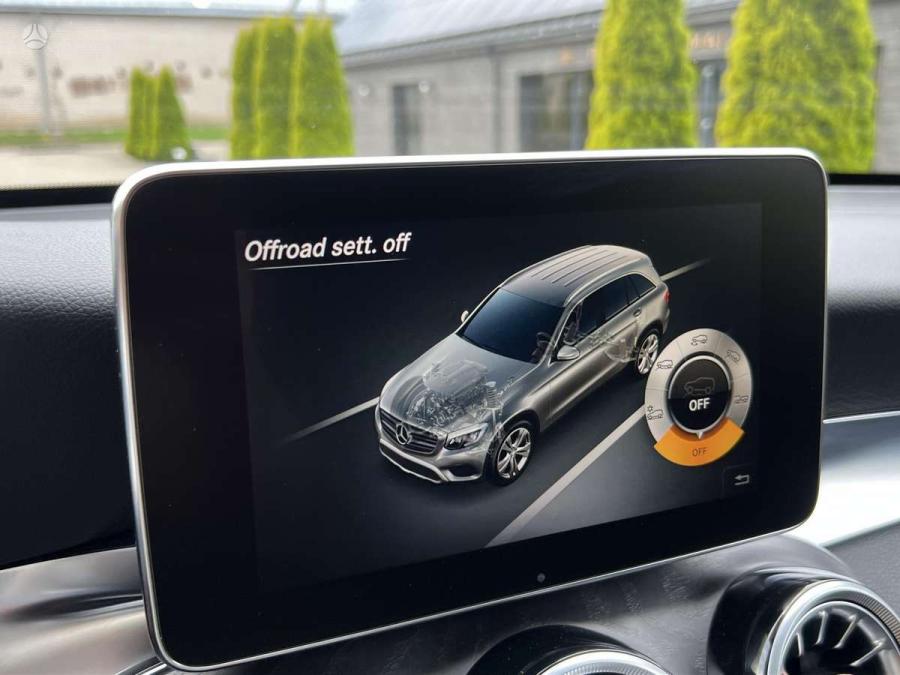 Grey Mercedes-Benz GLC 250 2015 in Kedainiai, with an engine capacity of 2.14 L and mileage of 211 thousand km for 20350 €, photo 44 on AUTOMOTO.COM.LV