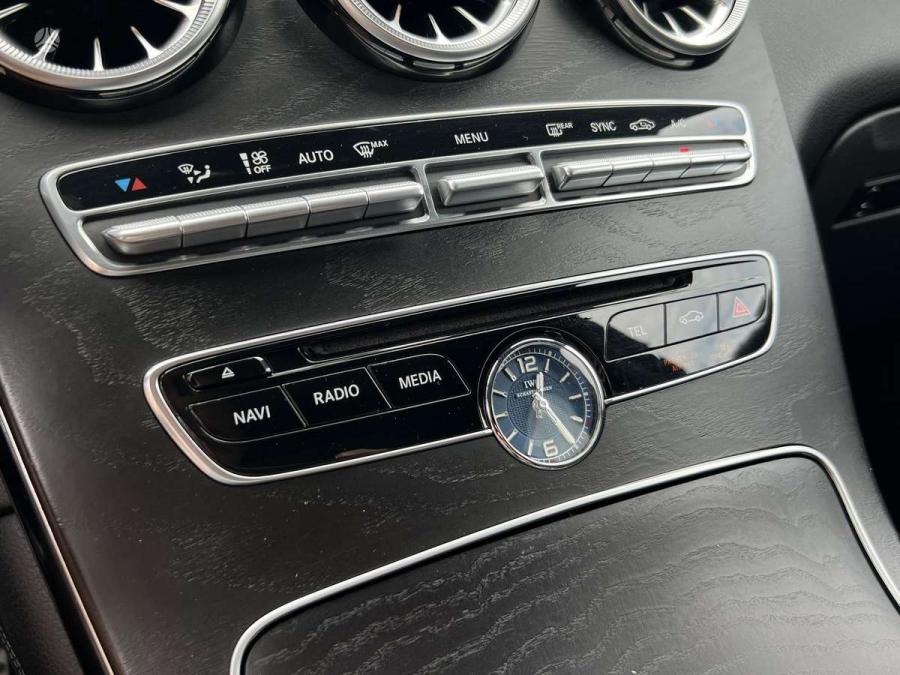 Grey Mercedes-Benz GLC 250 2015 in Kedainiai, with an engine capacity of 2.14 L and mileage of 211 thousand km for 20350 €, photo 51 on AUTOMOTO.COM.LV