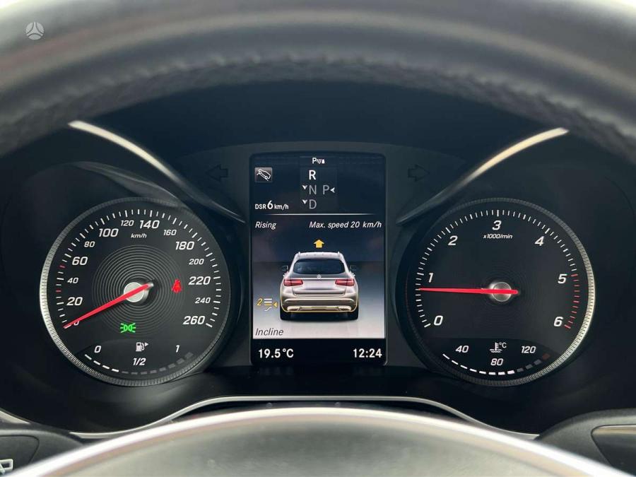 Grey Mercedes-Benz GLC 250 2015 in Kedainiai, with an engine capacity of 2.14 L and mileage of 211 thousand km for 20350 €, photo 53 on AUTOMOTO.COM.LV
