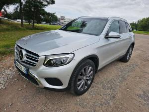 Pelēks Mercedes-Benz GLC 250 2015 Tauragė, ar dzinēja tilpumu 1.99 L un nobraukumu 130 tūkst. km par 16300 €, foto  vietnē AUTOMOTO.COM.LV