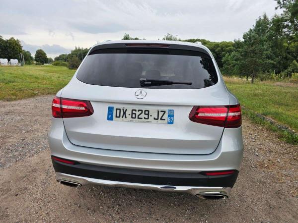 Pelēks Mercedes-Benz GLC 250 2015 Tauragė, ar dzinēja tilpumu 1.99 L un nobraukumu 130 tūkst. km par 16300 €, foto 6 vietnē AUTOMOTO.COM.LV