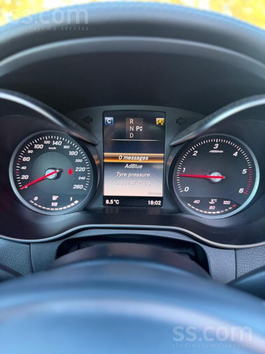 Grey Mercedes-Benz GLC 250 2015 in Riga, with an engine capacity of 2.20 L and mileage of 252 thousand km for 18450 €, photo 18 on AUTOMOTO.COM.LV