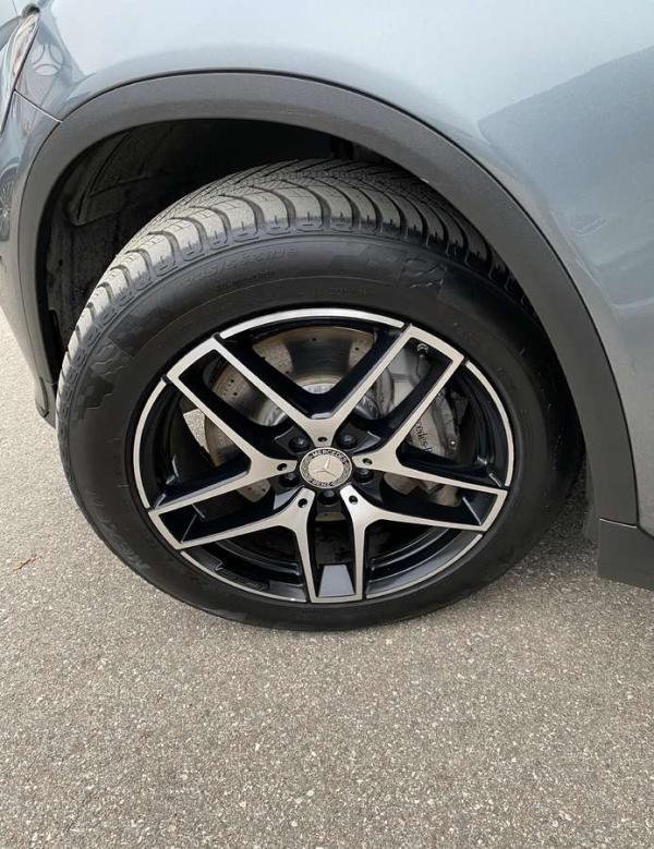 Pelēks Mercedes-Benz GLC 250 2016 Marijampole, ar dzinēja tilpumu 2.14 L un nobraukumu 249 tūkst. km par 19450 €, foto 9 vietnē AUTOMOTO.COM.LV