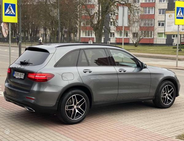 Pelēks Mercedes-Benz GLC 250 2016 Marijampole, ar dzinēja tilpumu 2.14 L un nobraukumu 249 tūkst. km par 19450 €, foto 10 vietnē AUTOMOTO.COM.LV