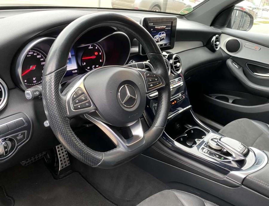 Pelēks Mercedes-Benz GLC 250 2016 Marijampole, ar dzinēja tilpumu 2.14 L un nobraukumu 249 tūkst. km par 19450 €, foto 19 vietnē AUTOMOTO.COM.LV