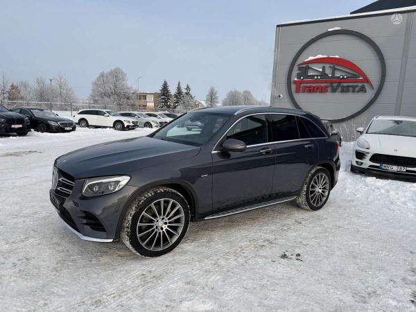 Grey Mercedes-Benz GLC 250 2016 in Telschi, with an engine capacity of 2.14 L and mileage of 253 thousand km for 19300 €, photo 3 on AUTOMOTO.COM.LV